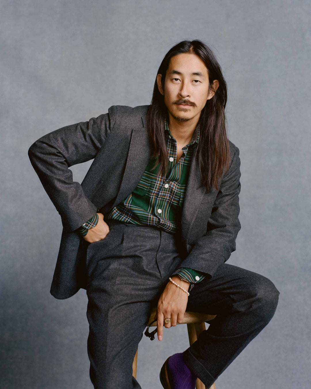 A Suit for the Season: Derek Guy on Drake's Flannel Tailoring – Drakes