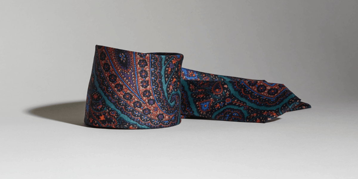 Five Ties You Should Own – Drakes